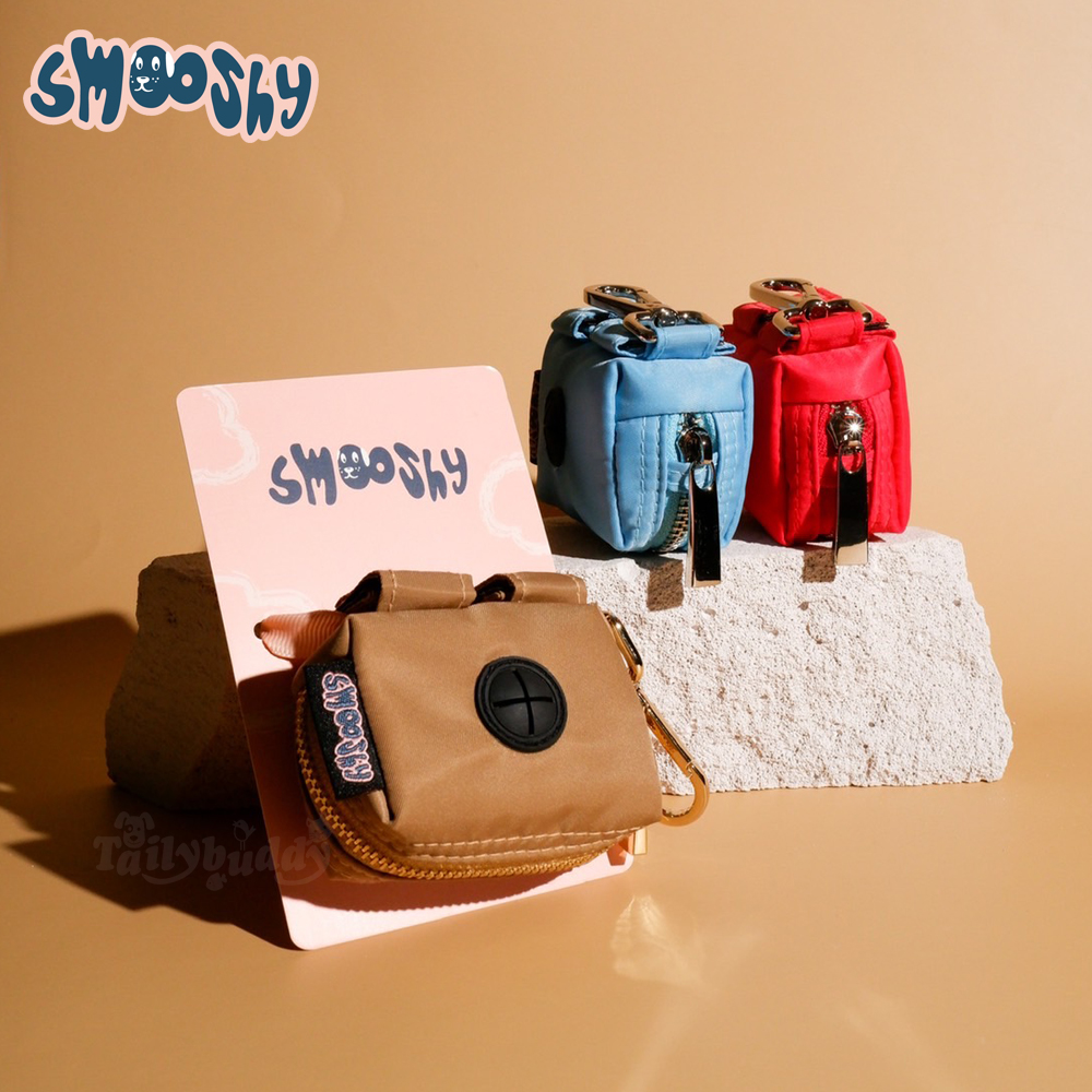 Smooshy Poop bag with strong adjustable Velcro straps, easily ...