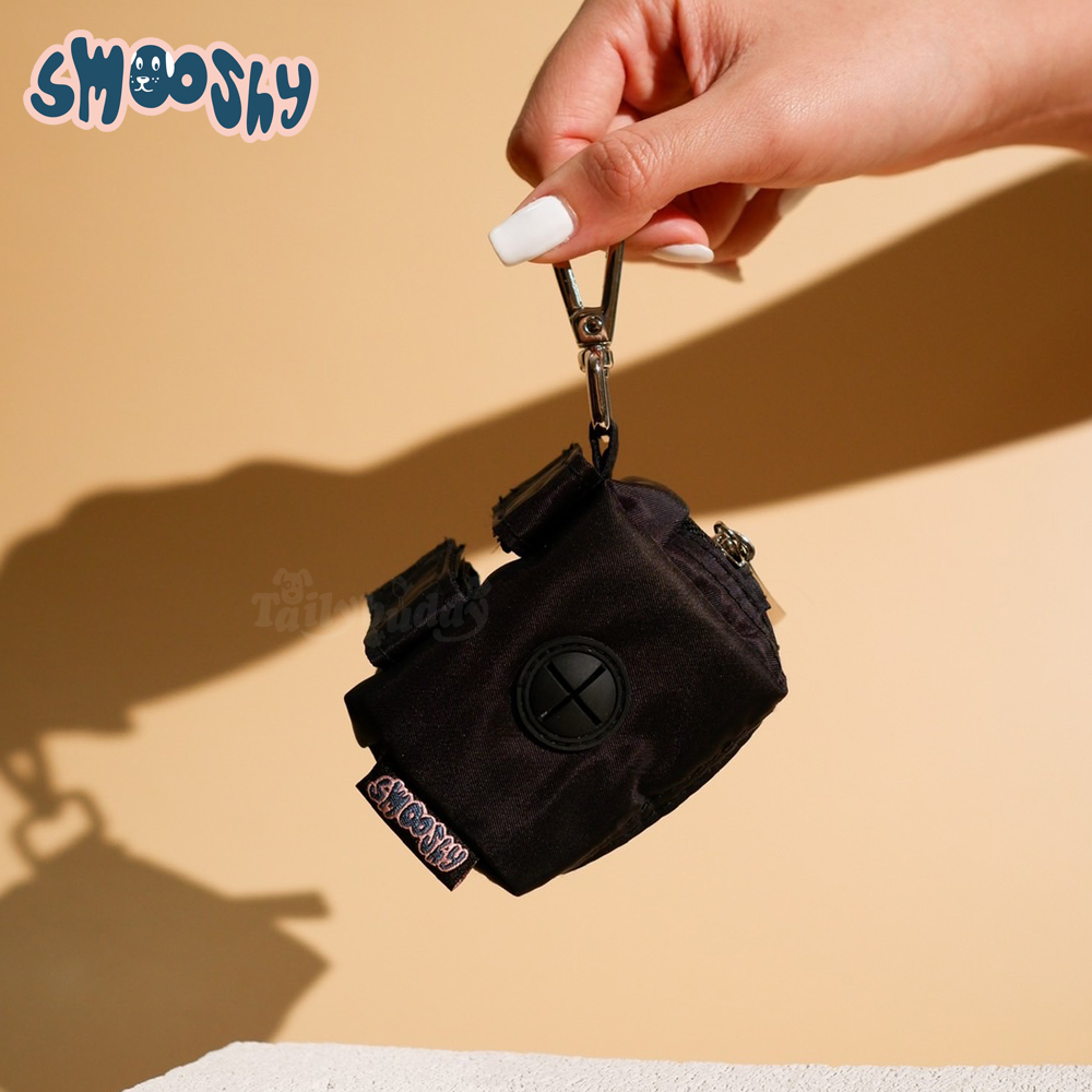 Smooshy Poop bag with strong adjustable Velcro straps, easily ...